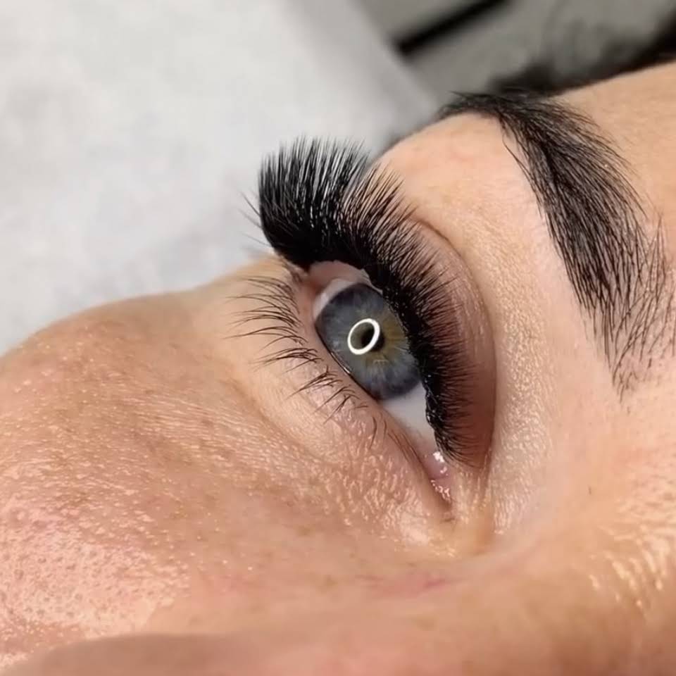 Lash & Brow Company - Lash & Brow Company